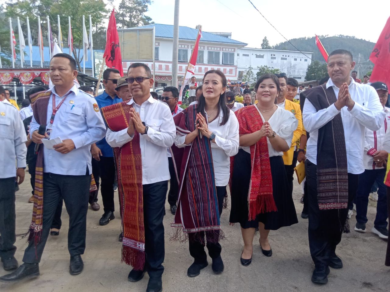 Paslon Bupati dan Wakil Bupati Poltak Sitorus-Anugerah Naiborhu Resmi ...